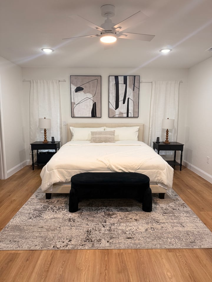 •Central Dfw 
•3br
•Near Airports & Attractions - Irving, TX