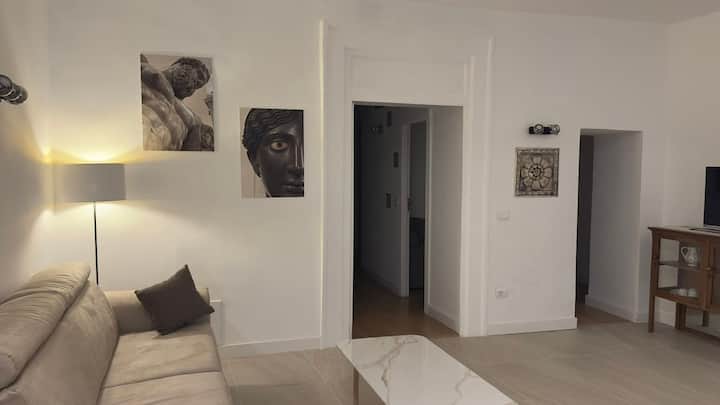 La Casa Dietro L'angolo, Ampio Bilocale In Centro - Castellammare di Stabia