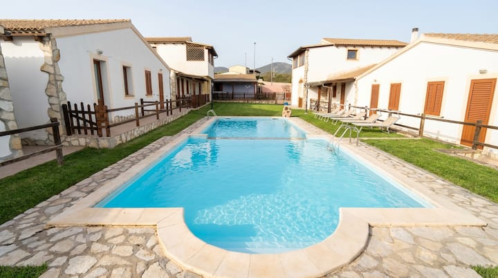 [Casa Casteldoria]pool & Garden Retreat:bbq E Wifi - Badesi