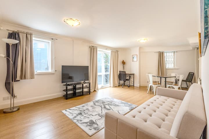 New! Modern 1br Flat Close To Canary Wharf & Dlr - Aéroport de Londres City (LCY)