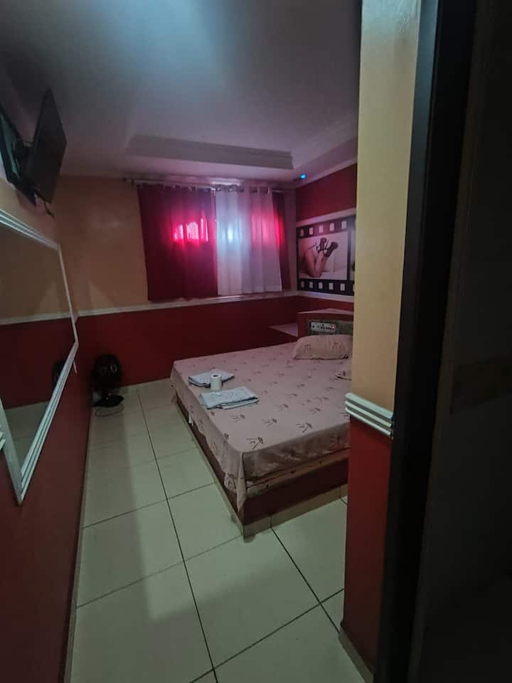 Próximo Da Estação E Do Centro - Poá