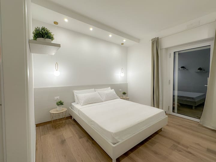 Camera 103 King Deluxe - Terracina