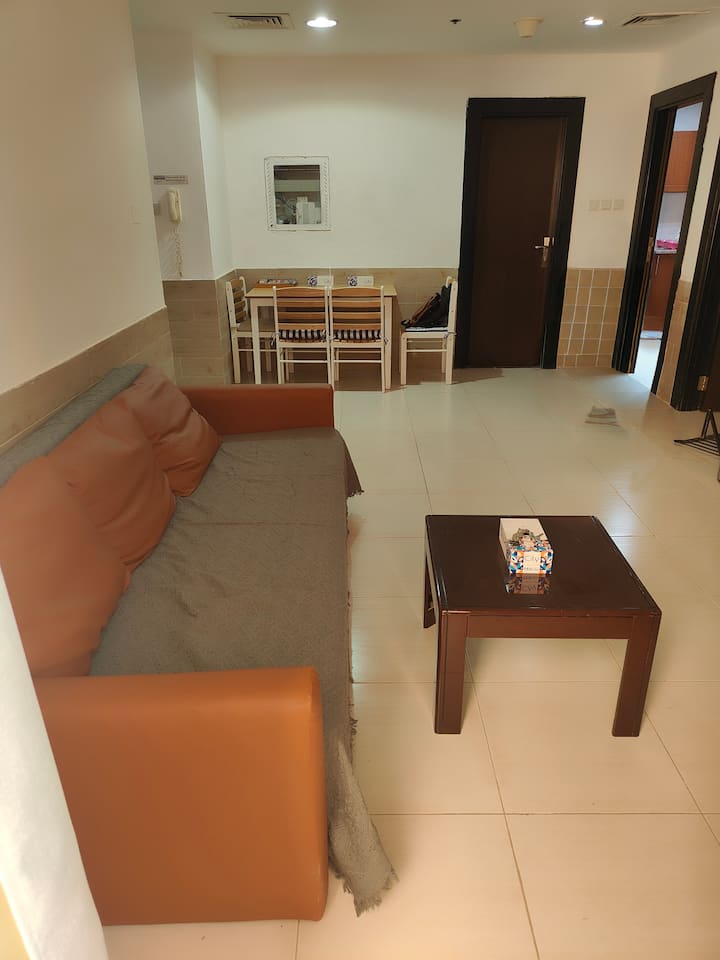 Entire 1bhk 2bathroom 6 Bedswi-fi Parking Kitchen - Ajman