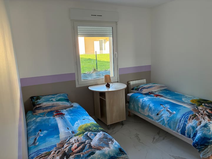 Chambre Dans Maison D'hôte. - Coutances