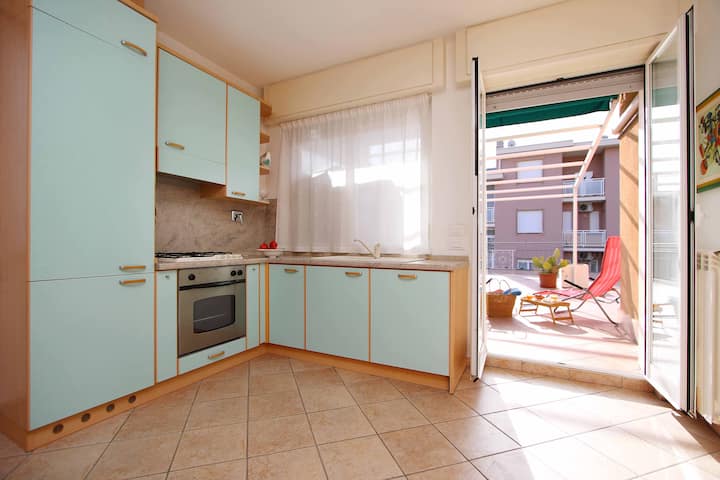 [Wi-ro Cavour, 48] Tra Cielo E Mare - Andora