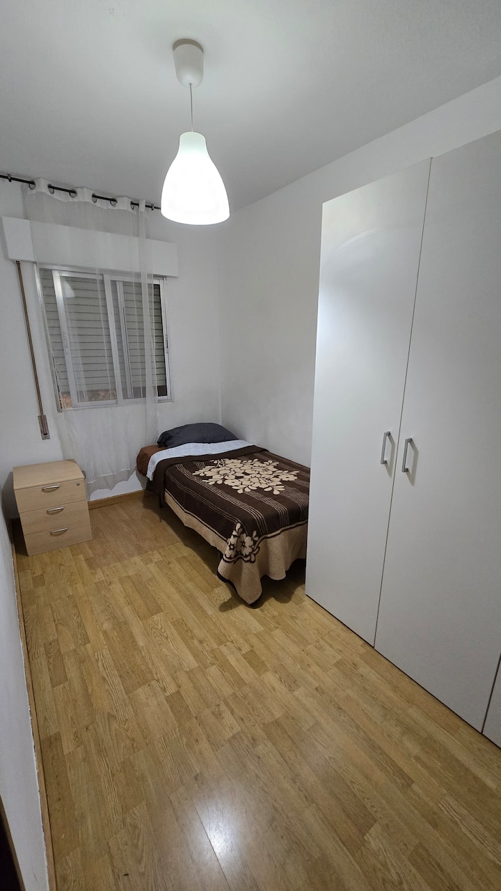 Habitación Privada En Leganes - Pinto