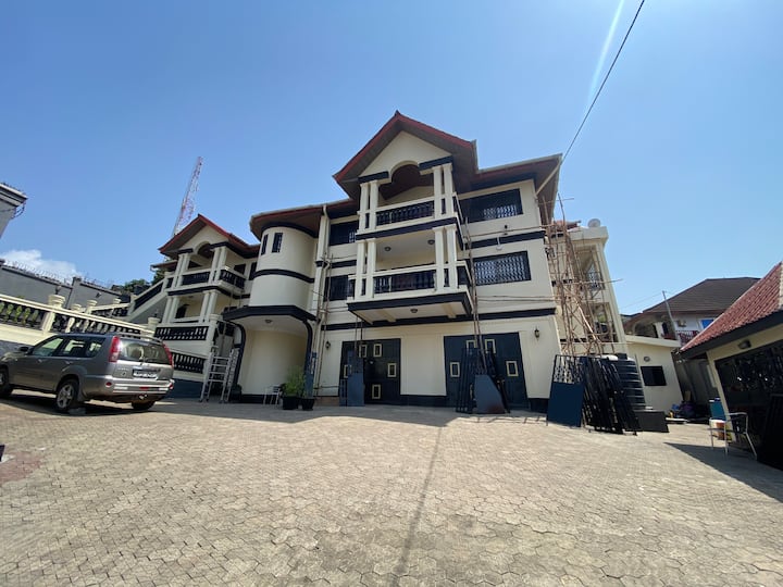 Perfect For Comfort, Space, And Modern Living! - Freetown