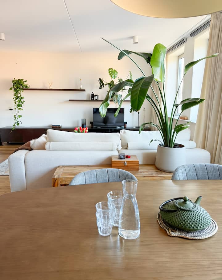 The Perfect Couple Getaway | Amsterdam Old West - Amsterdam