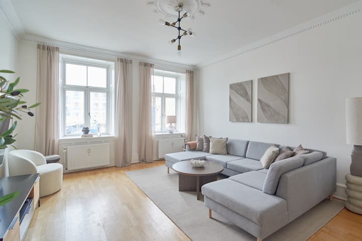 Light And Spacious Apartment In Inner City - Copenaghen