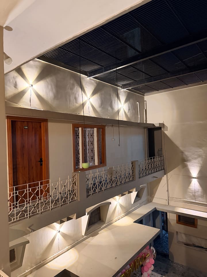 Niyamsewa Ashram - Vrindavan