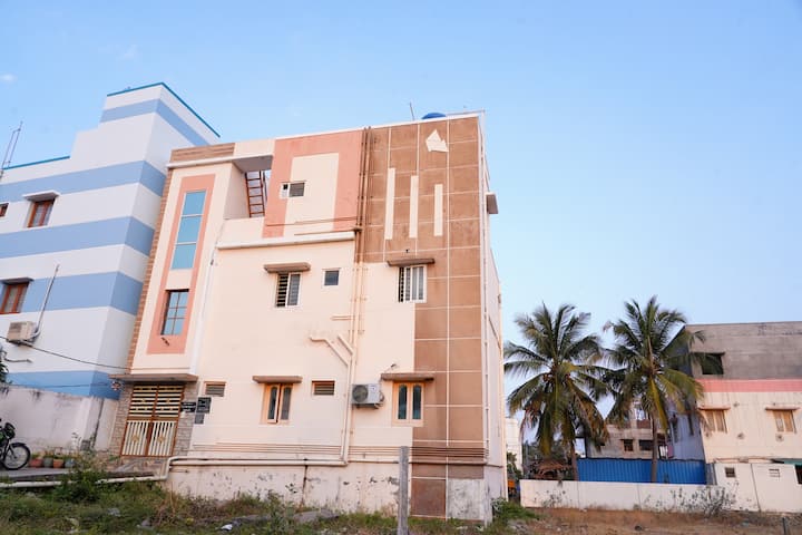 Amadeus Luxury Home Stay - Salem