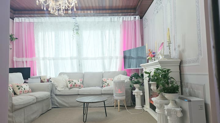 핑크하우스,독채,바베큐,파티,한복,벽난로,비데,정수기(대전역,소제동,우송대,성심당,편의점) - Daejeon