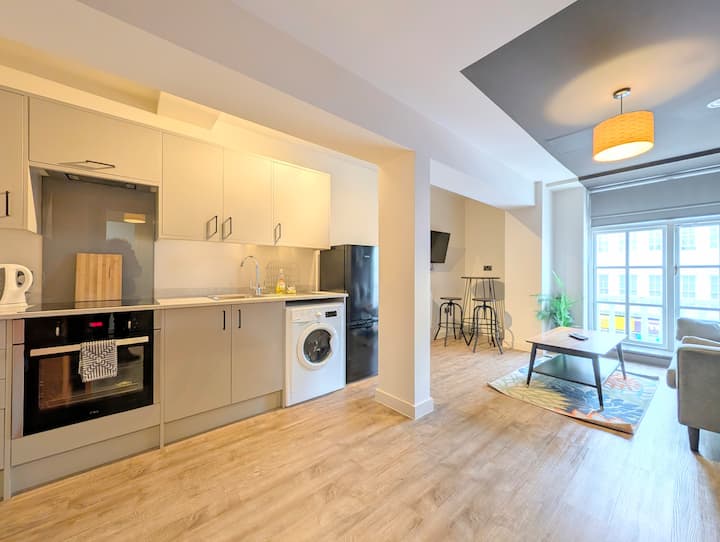 Stylish 1br Apt In Southport Town Centre - Southport
