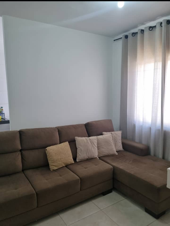 Ambiente Agradável Familiar Portaria 24hs. - Londrina