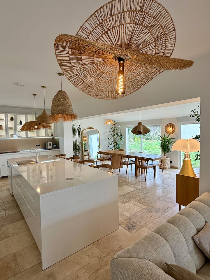 Villa Des Oliviers - Piscine & Pétanque (9 Pers) - Nîmes