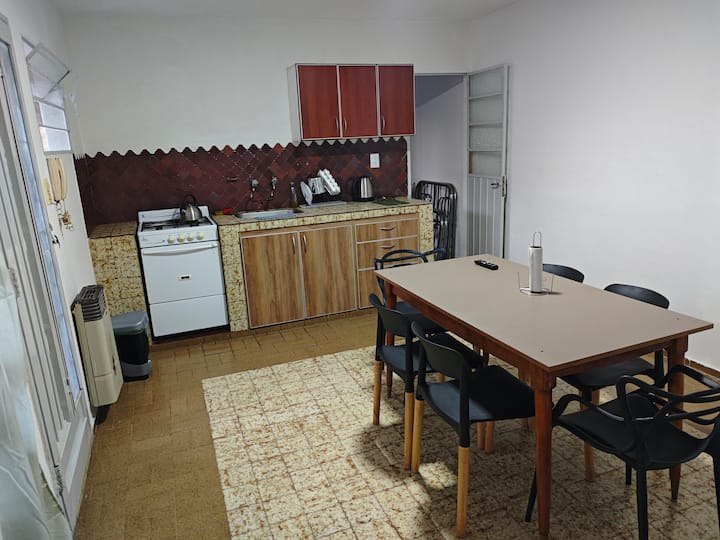 Departamento De Dos Dormitorios Para 5 Personas. - Bahía Blanca