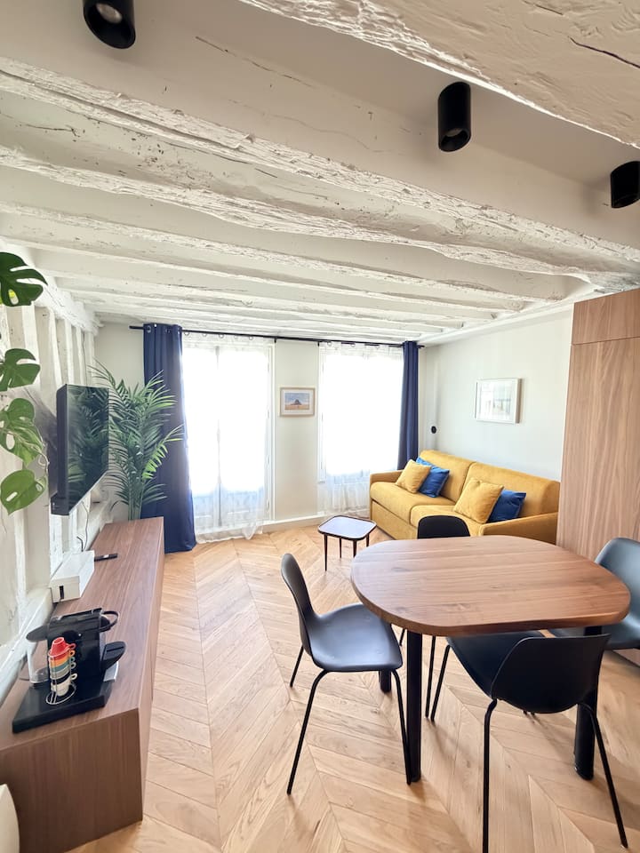 Rue Saint-antoine – Prestige & Design Avec Balcon - Paris 11e Arrondissement