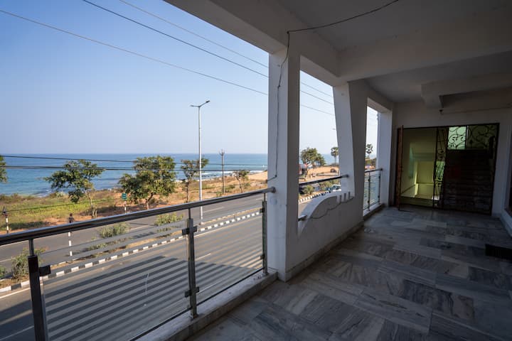 Ramadri Ocean View 8br House In Vizag By Homeyhuts - Visakhapatnam