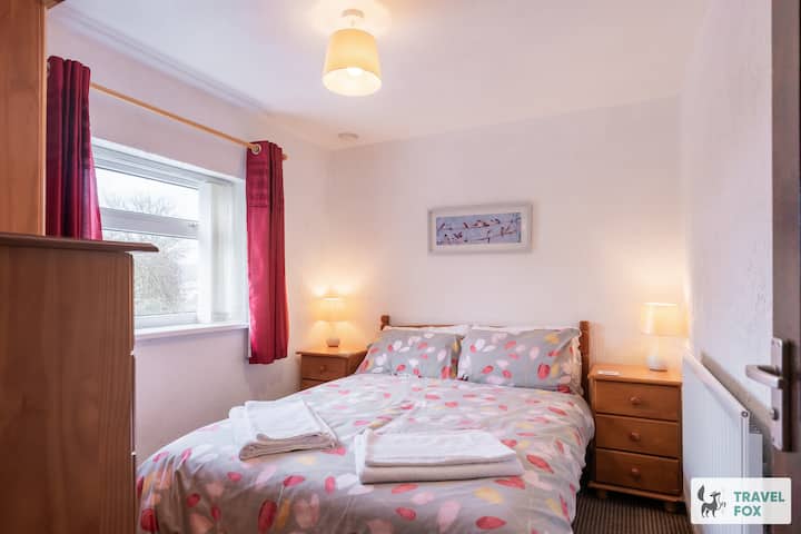 The Hereford - With Pool Table, Play Barn & More! - Alton