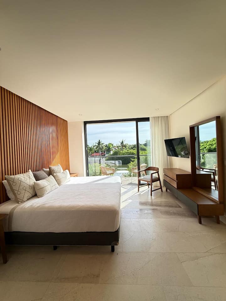 1br W/ King & Sofa •Pool, Balcony, Near Beach•wifi - Nuevo Vallarta