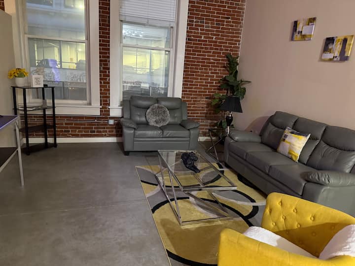 The America’s Center Vaulted City Loft - St. Louis, MO