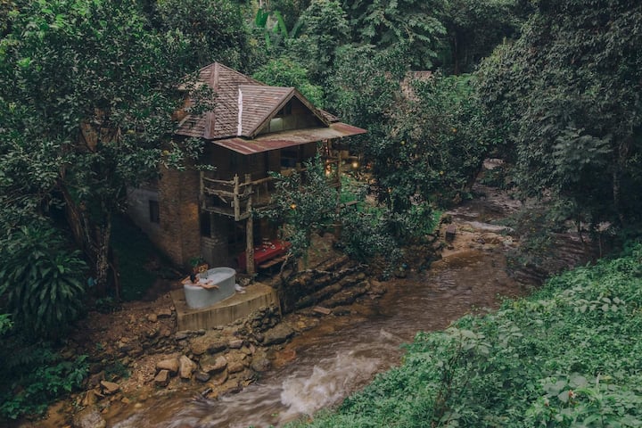 บ้านมดส้ม By ชนบทเชียงใหม่ - Chiang Mai