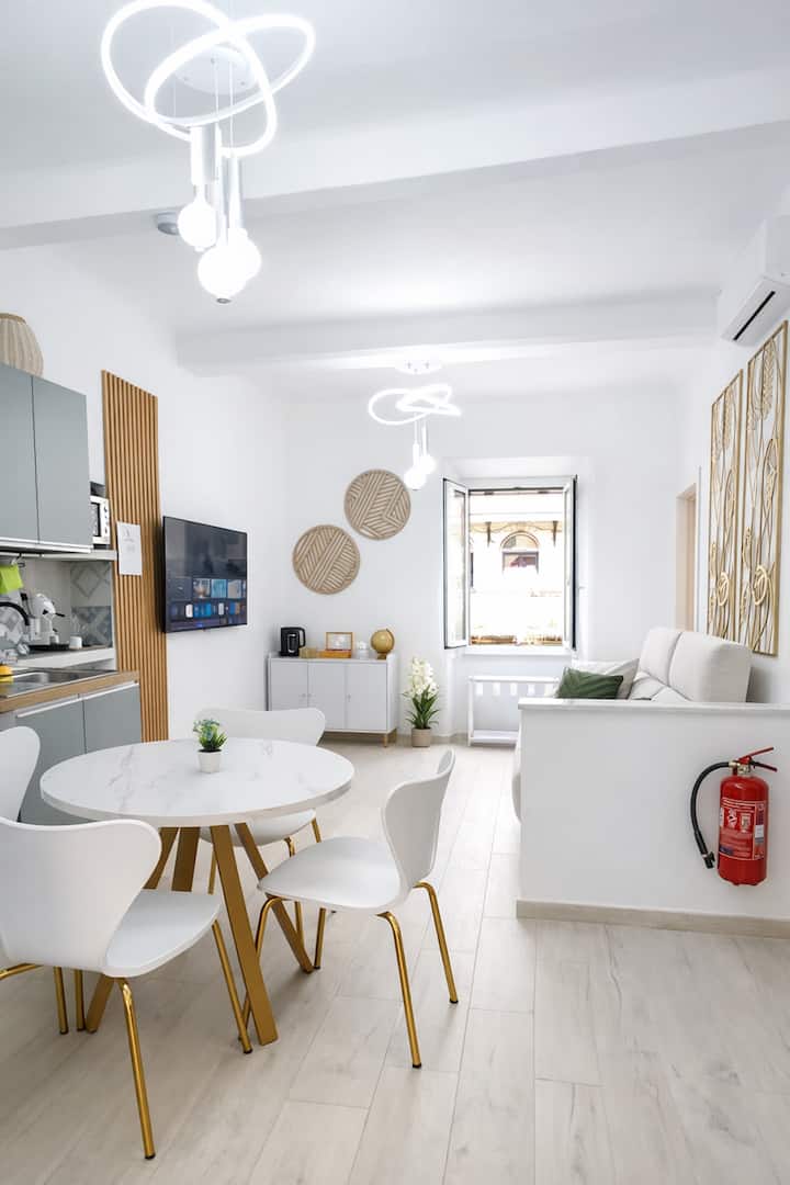 Lux Life Fronte Stazione La Spezia 5 Terre - La Spezia