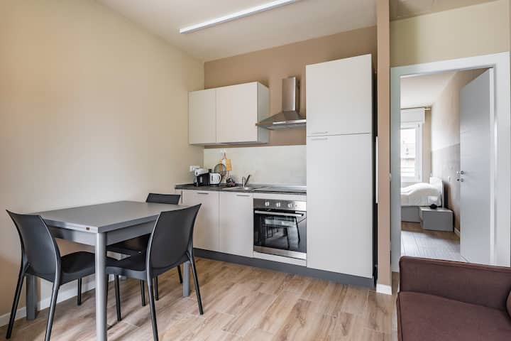 Smart Apartment Moderno E Accogliente - Reggio Emilia