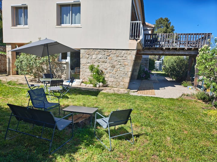 Rez De Villa Avec Jardin. Et Vue - Aubenas