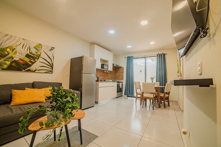 • 5 Min Airport | Modern Apt | Fast Wifi|ac - El Salvador