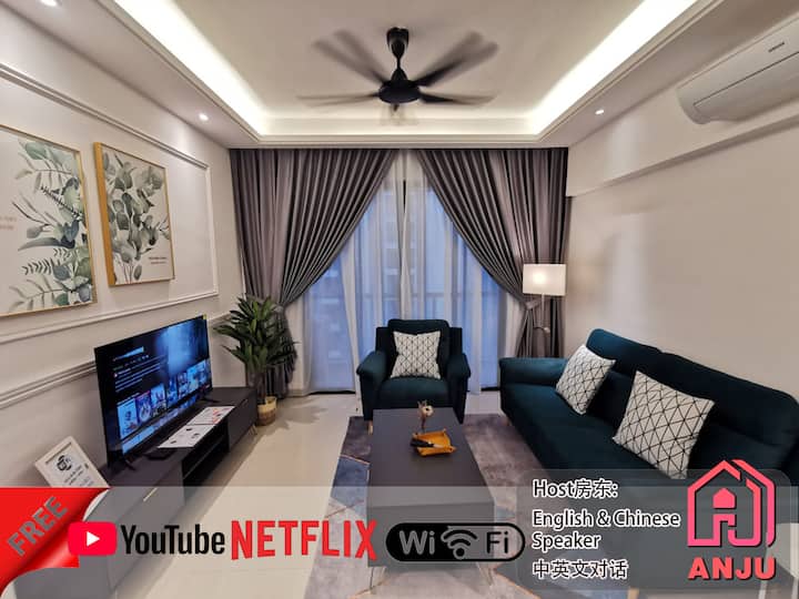 Stylish 2br Unit At R&f Princess By Anju - Woodlands