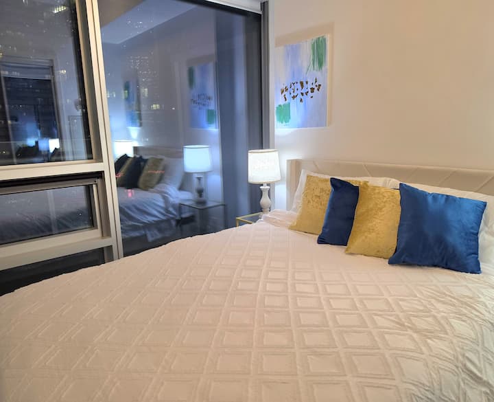 Beautiful 2bd Cntwr| Rogers| Scotia|harbr |Parking - Toronto