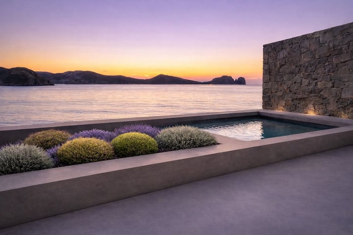 Echoes Exclusive Pool Suite - Milos