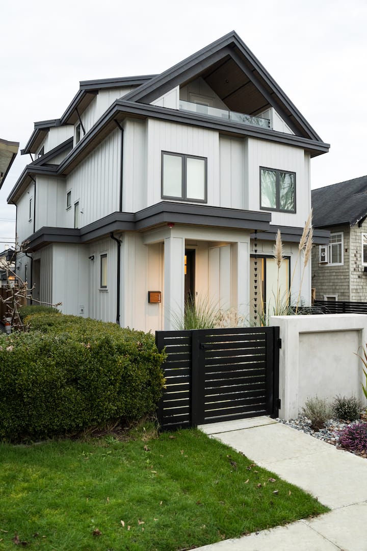 Mcgill House - Burnaby