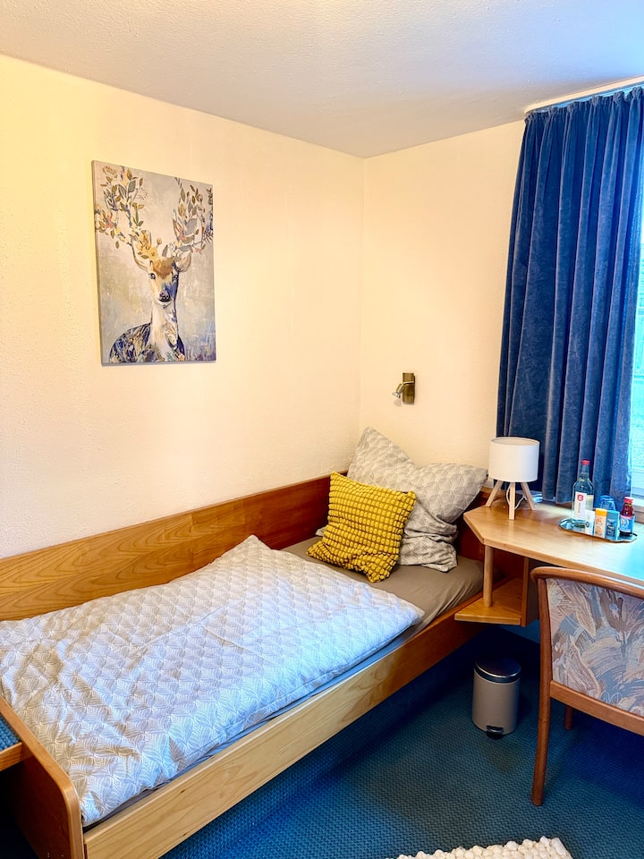 Gemütliches Einzelzimmer Für Kurz & Langzeit - Weingarten (Baden)