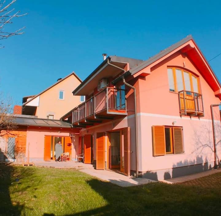 Staybene Hostel - Ljubljana