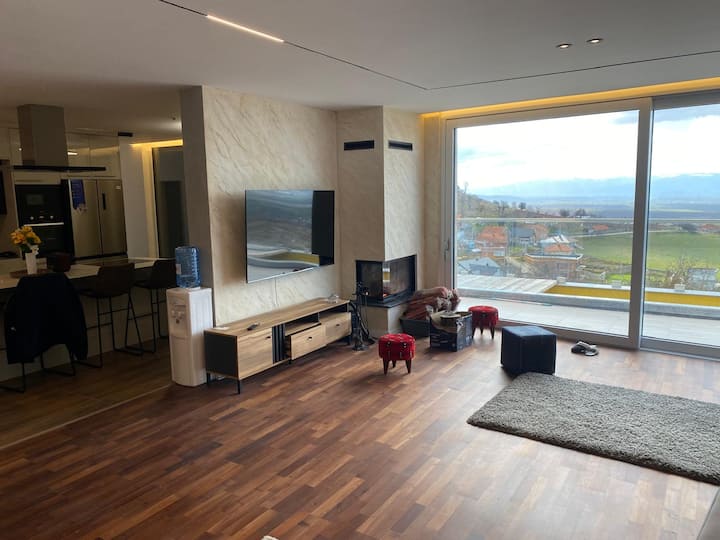Panoramavilla Mit Pool & Privatsphäre - Kosovo