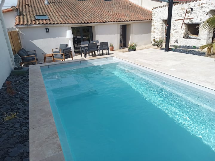 Gîte 1 à 4 Pers. Clim, Piscine, 30mn Puy Du Fou. - Chantonnay