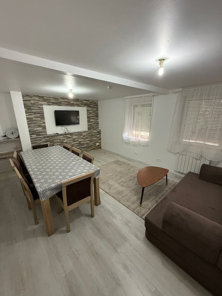 Maison 3 Chambres - Parking Privé - Thionville