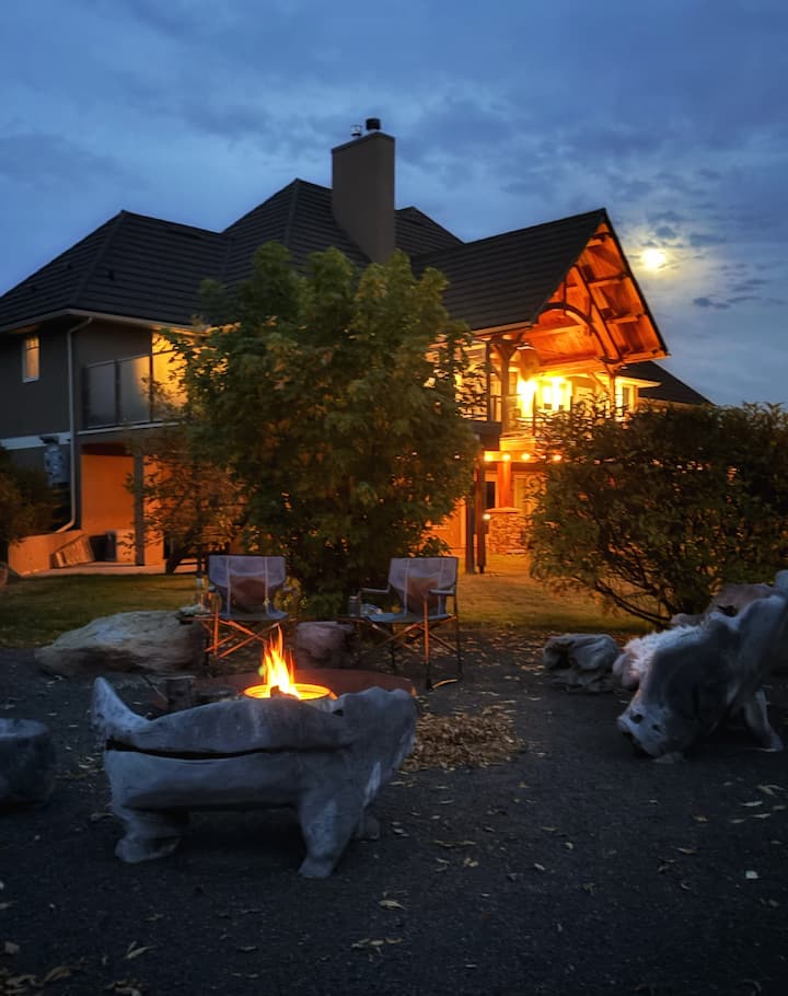 Mountain Sky Retreat | Luxe 2br B&b + Breakfast - Black Diamond
