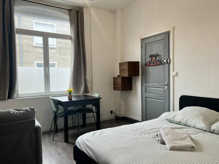 Studio - Parking - Confortable - Economique - Arras