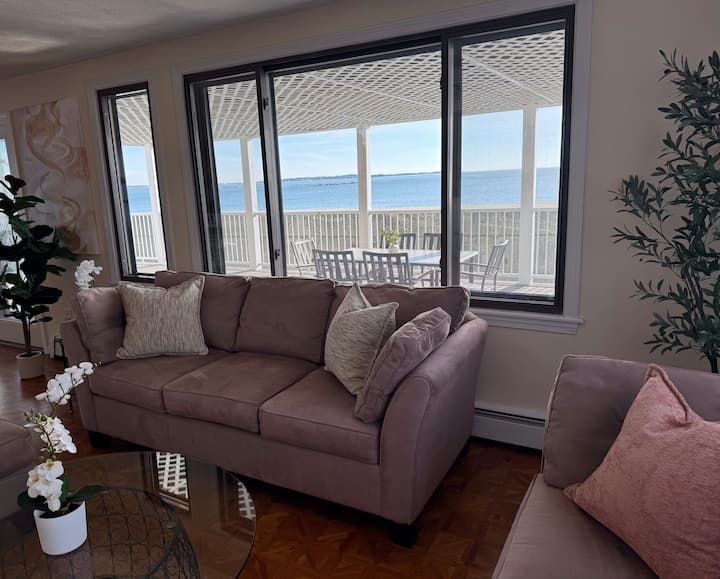 Direct Oceanfront W/ Views & Deck • Boston - Revere, MA