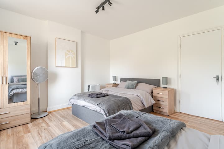 Spacious 4 Bedroom House In Churchill - Cheddar