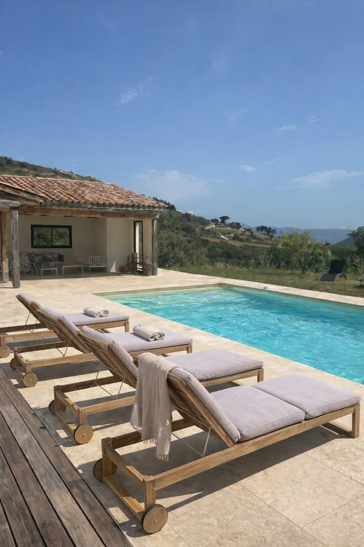 Villa Avec Piscine Privée Entre Mer Et Montagne - Calcatoggio