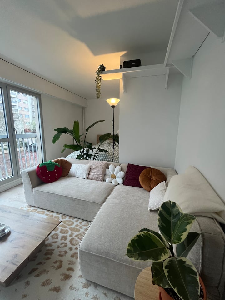 Little Pantin : Studio Cozy, Neuf Et Ensoleillé - Pantin