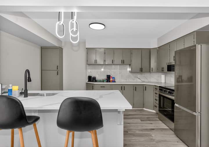 1br Suite Near Yyc Airport & Downtown- 4326 Up - Fort Calgary