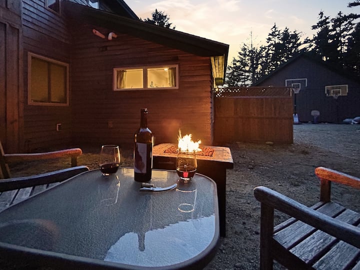 Quietside Studio W/ Fire Pit Near Acadia - Bar Harbor, ME