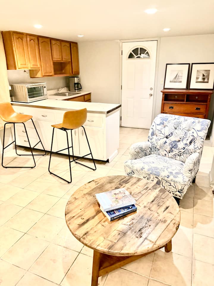 Hampton Bays Village Sub Level - The Hamptons, NY