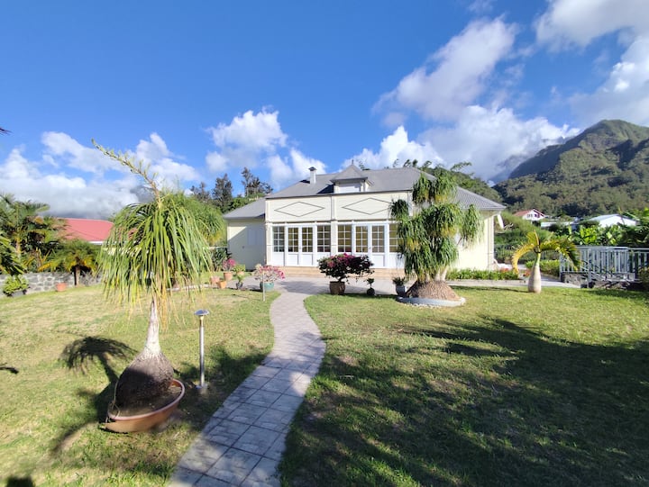 Villa Chouchou à Salazie- Idéalement Située - Saint-Denis