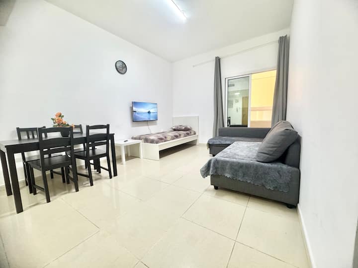 Smart Apartment Two Bedroom - Sharjah